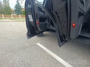 Melns Volkswagen Touareg 2005 Daugavpils, ar dzinēja tilpumu 3.00 L un nobraukumu 343 tūkst. km par 3400 €, foto 10 vietnē AUTOMOTO.COM.LV