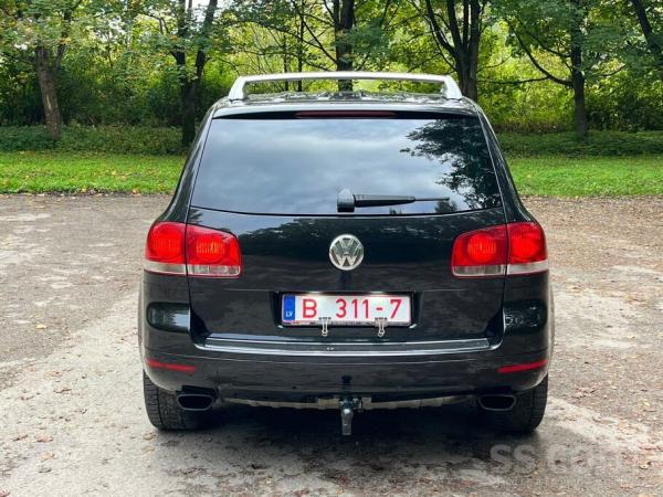 Volkswagen Touareg 2005 Rīga vietnē Melns Volkswagen Touareg 2005 Rīga, ar dzinēja tilpumu 2.50 L un nobraukumu 0 tūkst. km par 3799 €, foto 5 vietnē AUTOMOTO.COM.LV