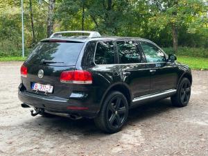 Melns Volkswagen Touareg 2005 Rīga, ar dzinēja tilpumu 2.50 L un nobraukumu 0 tūkst. km par 3799 €, foto 6 vietnē AUTOMOTO.COM.LV