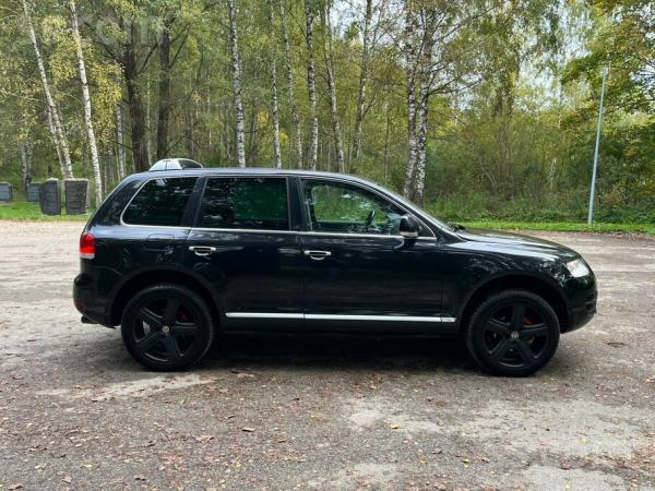 Volkswagen Touareg 2005 Rīga vietnē Melns Volkswagen Touareg 2005 Rīga, ar dzinēja tilpumu 2.50 L un nobraukumu 0 tūkst. km par 3799 €, foto 7 vietnē AUTOMOTO.COM.LV