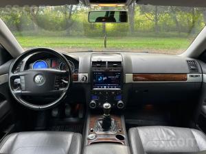 Melns Volkswagen Touareg 2005 Rīga, ar dzinēja tilpumu 2.50 L un nobraukumu 0 tūkst. km par 3799 €, foto 13 vietnē AUTOMOTO.COM.LV