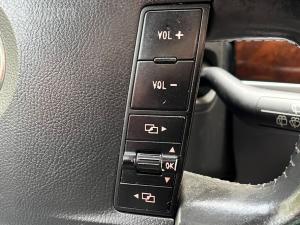Melns Volkswagen Touareg 2005 Rīga, ar dzinēja tilpumu 2.50 L un nobraukumu 0 tūkst. km par 3799 €, foto 15 vietnē AUTOMOTO.COM.LV