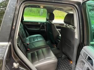 Melns Volkswagen Touareg 2005 Rīga, ar dzinēja tilpumu 2.50 L un nobraukumu 0 tūkst. km par 3799 €, foto 25 vietnē AUTOMOTO.COM.LV