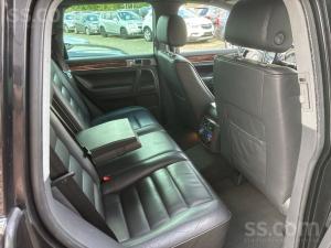 Melns Volkswagen Touareg 2005 Talsi, ar dzinēja tilpumu 3.00 L un nobraukumu 0 tūkst. km par 4000 €, foto 17 vietnē AUTOMOTO.COM.LV