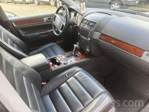 Melns Volkswagen Touareg 2005 Talsi, ar dzinēja tilpumu 3.00 L un nobraukumu 0 tūkst. km par 4000 €, foto 18 vietnē AUTOMOTO.COM.LV