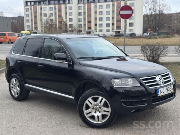 Black Volkswagen Touareg 2006 in Jelgava, with an engine capacity of 3.00 L and mileage of 372 thousand km for 3100 €, photo 6 on AUTOMOTO.COM.LV