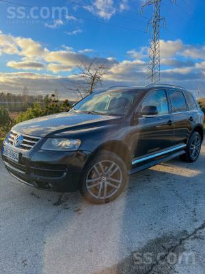 Melns Volkswagen Touareg 2006 Ogre, ar dzinēja tilpumu 3.00 L un nobraukumu 336 tūkst. km par 4150 €, foto 2 vietnē AUTOMOTO.COM.LV