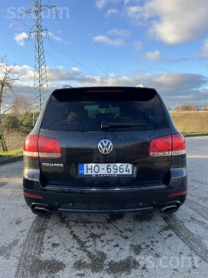 Melns Volkswagen Touareg 2006 Ogre, ar dzinēja tilpumu 3.00 L un nobraukumu 336 tūkst. km par 4150 €, foto 7 vietnē AUTOMOTO.COM.LV