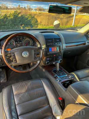 Melns Volkswagen Touareg 2006 Ogre, ar dzinēja tilpumu 3.00 L un nobraukumu 336 tūkst. km par 4150 €, foto 8 vietnē AUTOMOTO.COM.LV
