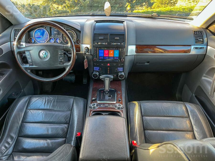 Melns Volkswagen Touareg 2006 Ogre, ar dzinēja tilpumu 3.00 L un nobraukumu 336 tūkst. km par 4150 €, foto 9 vietnē AUTOMOTO.COM.LV