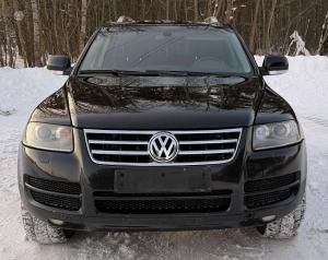 Black Volkswagen Touareg 2006 in Vilnius, with an engine capacity of 2.97 L and mileage of 355 thousand km for 3950 €, photo 2 on AUTOMOTO.COM.LV