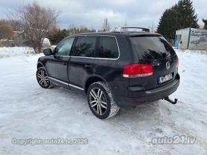 Black Volkswagen Touareg 2006 in Tallinn, with an engine capacity of 3.00 L and mileage of 460 thousand km for 5500 €, photo 8 on AUTOMOTO.COM.LV