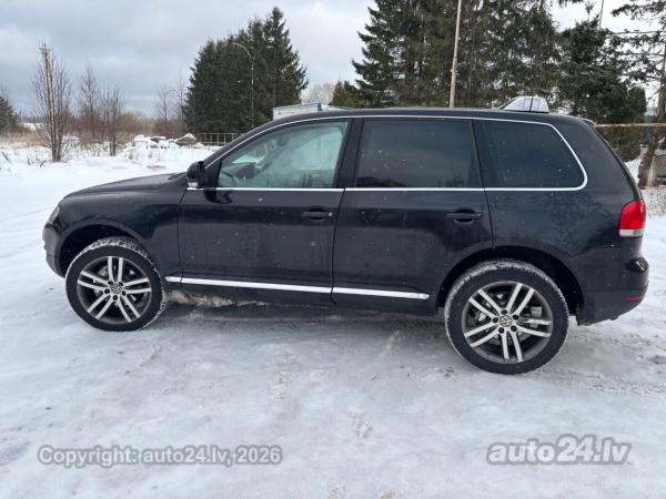 Melns Volkswagen Touareg 2006 Tallina, ar dzinēja tilpumu 3.00 L un nobraukumu 460 tūkst. km par 5500 €, foto 9 vietnē AUTOMOTO.COM.LV