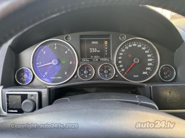 Melns Volkswagen Touareg 2006 Tallina, ar dzinēja tilpumu 3.00 L un nobraukumu 460 tūkst. km par 5500 €, foto 11 vietnē AUTOMOTO.COM.LV