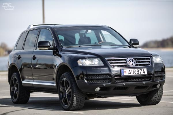 Melns Volkswagen Touareg 2006 Šauļi, ar dzinēja tilpumu 3.00 L un nobraukumu 346 tūkst. km par 4200 €, foto 1 vietnē AUTOMOTO.COM.LV