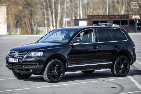 Melns Volkswagen Touareg 2006 Šauļi, ar dzinēja tilpumu 3.00 L un nobraukumu 346 tūkst. km par 4200 €, foto 2 vietnē AUTOMOTO.COM.LV