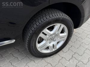 Melns Volkswagen Touareg 2006 Rīga, ar dzinēja tilpumu 3.00 L un nobraukumu 0 tūkst. km par 4890 €, foto 14 vietnē AUTOMOTO.COM.LV