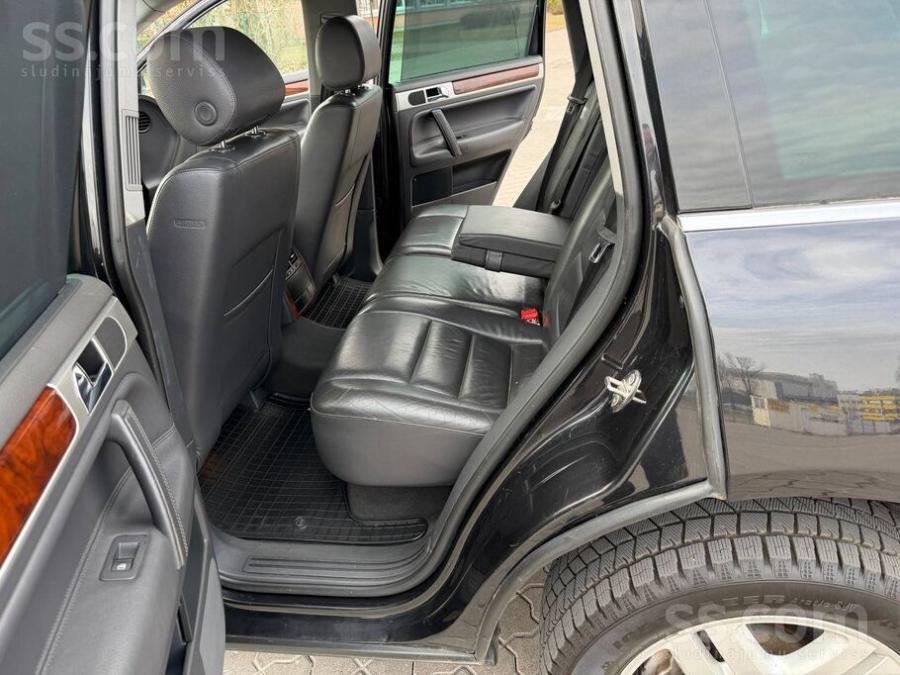 Melns Volkswagen Touareg 2006 Rīga, ar dzinēja tilpumu 3.00 L un nobraukumu 0 tūkst. km par 4890 €, foto 19 vietnē AUTOMOTO.COM.LV