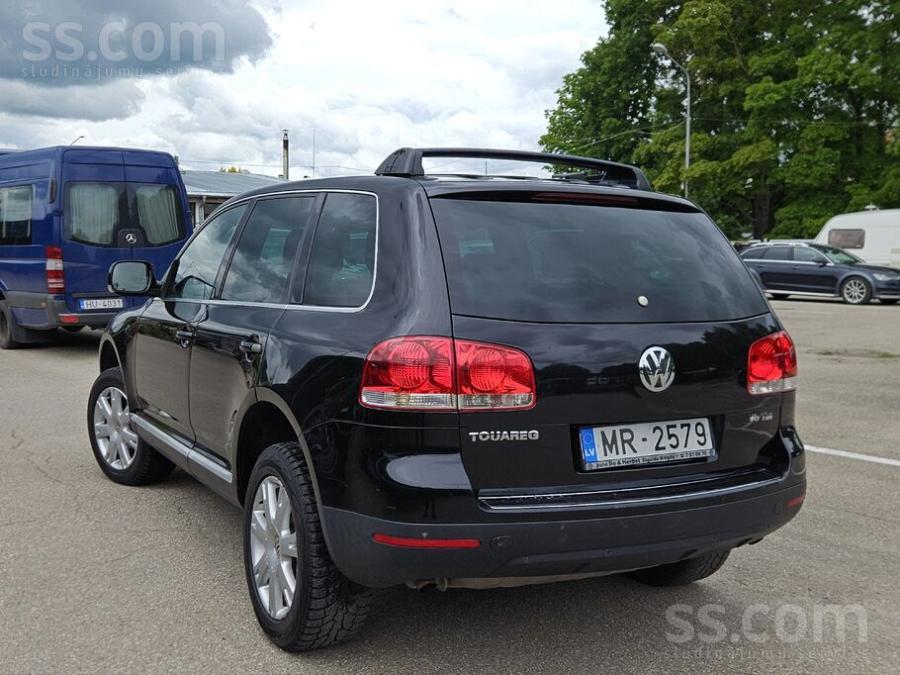 Melns Volkswagen Touareg 2006 Rīga, ar dzinēja tilpumu 3.00 L un nobraukumu 282 tūkst. km par 3500 €, foto 5 vietnē AUTOMOTO.COM.LV