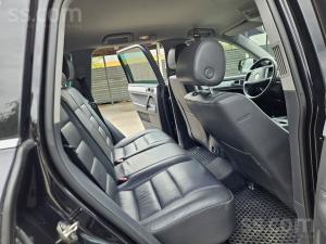 Melns Volkswagen Touareg 2006 Rīga, ar dzinēja tilpumu 3.00 L un nobraukumu 282 tūkst. km par 3500 €, foto 7 vietnē AUTOMOTO.COM.LV