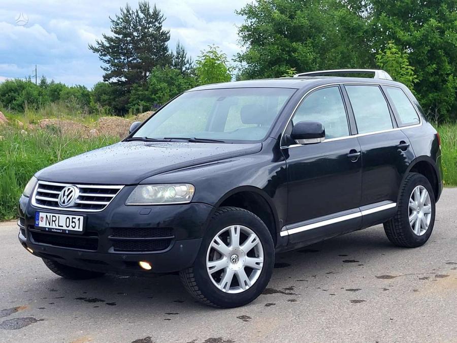 Melns Volkswagen Touareg 2006 Viļņa, ar dzinēja tilpumu 3.00 L un nobraukumu 290 tūkst. km par 2790 €, foto 6 vietnē AUTOMOTO.COM.LV
