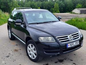 Melns Volkswagen Touareg 2006 Viļņa, ar dzinēja tilpumu 3.00 L un nobraukumu 290 tūkst. km par 2790 €, foto 19 vietnē AUTOMOTO.COM.LV