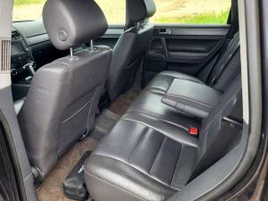 Melns Volkswagen Touareg 2006 Viļņa, ar dzinēja tilpumu 3.00 L un nobraukumu 290 tūkst. km par 2790 €, foto 29 vietnē AUTOMOTO.COM.LV