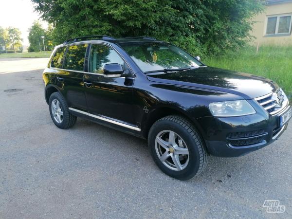 Melns Volkswagen Touareg 2006 Utena, ar dzinēja tilpumu 3.00 L un nobraukumu 290 tūkst. km par 3500 €, foto 4 vietnē AUTOMOTO.COM.LV