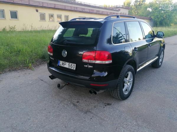 Melns Volkswagen Touareg 2006 Utena, ar dzinēja tilpumu 3.00 L un nobraukumu 290 tūkst. km par 3500 €, foto 6 vietnē AUTOMOTO.COM.LV