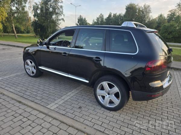 Melns Volkswagen Touareg 2006 Ventspils, ar dzinēja tilpumu 2.50 L un nobraukumu 342 tūkst. km par 1850 €, foto 3 vietnē AUTOMOTO.COM.LV
