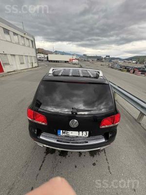 Melns Volkswagen Touareg 2006 Liepāja, ar dzinēja tilpumu 3.00 L un nobraukumu 319 tūkst. km par 3950 €, foto 7 vietnē AUTOMOTO.COM.LV