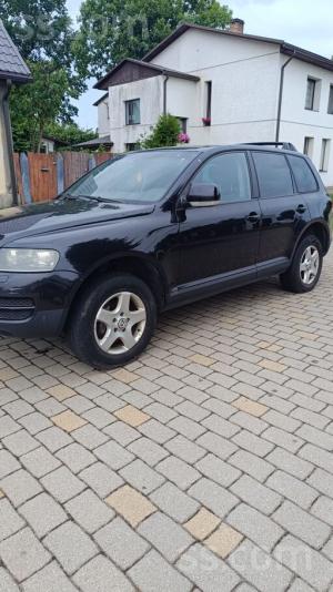 Melns Volkswagen Touareg 2006 Ventspils, ar dzinēja tilpumu 3.00 L un nobraukumu 415 tūkst. km par 1274 €, foto  vietnē AUTOMOTO.COM.LV