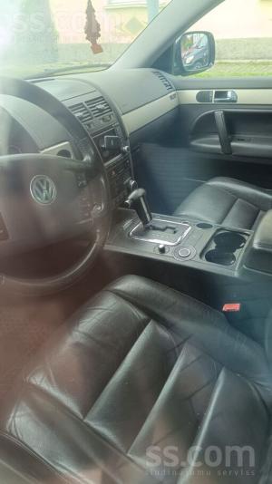 Melns Volkswagen Touareg 2006 Ventspils, ar dzinēja tilpumu 3.00 L un nobraukumu 415 tūkst. km par 1274 €, foto 4 vietnē AUTOMOTO.COM.LV