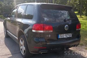Melns Volkswagen Touareg 2006 Rīga, ar dzinēja tilpumu 3.00 L un nobraukumu 0 tūkst. km par 2300 €, foto  vietnē AUTOMOTO.COM.LV