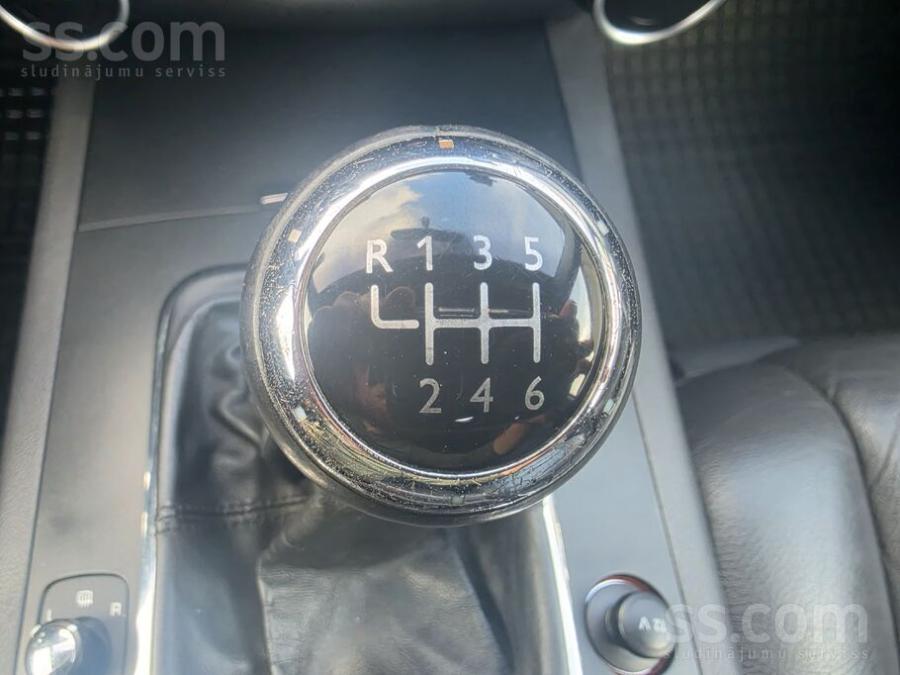 Black Volkswagen Touareg 2006 in Rezekne, with an engine capacity of 3.00 L and mileage of 0 thousand km for 3950 €, photo 18 on AUTOMOTO.COM.LV