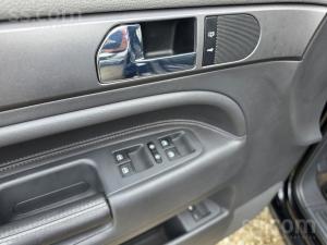 Black Volkswagen Touareg 2006 in Rezekne, with an engine capacity of 3.00 L and mileage of 0 thousand km for 3950 €, photo 21 on AUTOMOTO.COM.LV