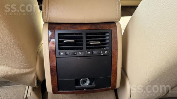 Melns Volkswagen Touareg 2006 Rīga, ar dzinēja tilpumu 3.00 L un nobraukumu 322 tūkst. km par 2000 €, foto 10 vietnē AUTOMOTO.COM.LV