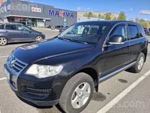 Melns Volkswagen Touareg 2007 Rīga, ar dzinēja tilpumu 2.50 L un nobraukumu 340 tūkst. km par 5150 €, foto 5 vietnē AUTOMOTO.COM.LV