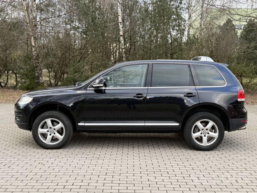 Melns Volkswagen Touareg 2007 Rīga, ar dzinēja tilpumu 3.00 L un nobraukumu 392 tūkst. km par 3950 €, foto 6 vietnē AUTOMOTO.COM.LV