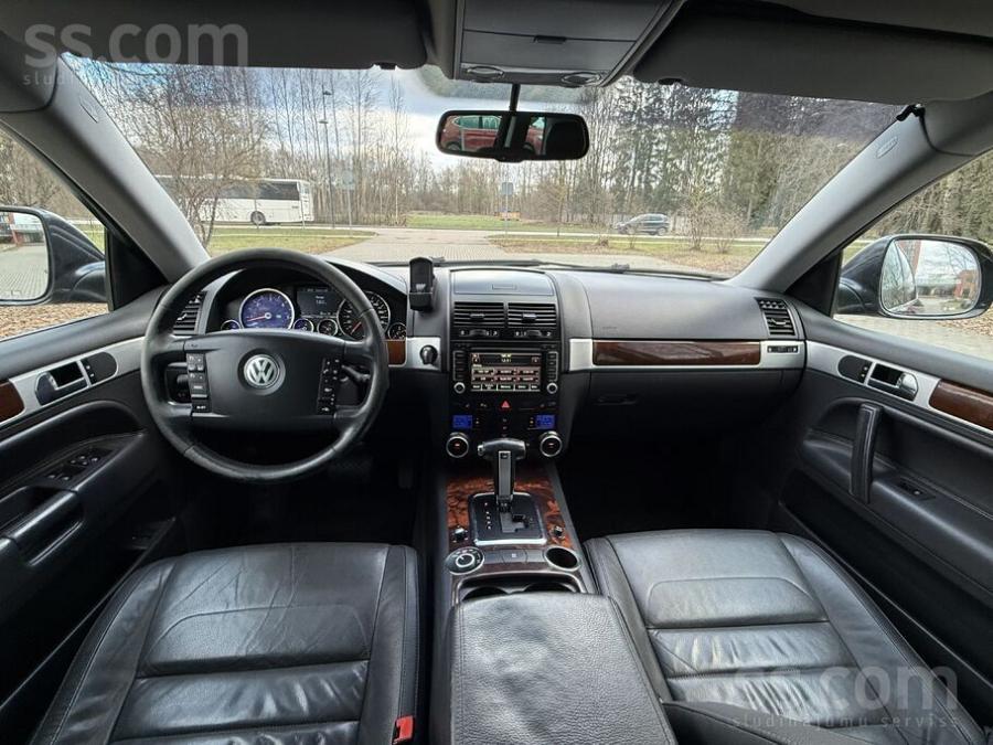 Melns Volkswagen Touareg 2007 Rīga, ar dzinēja tilpumu 3.00 L un nobraukumu 392 tūkst. km par 3950 €, foto 11 vietnē AUTOMOTO.COM.LV