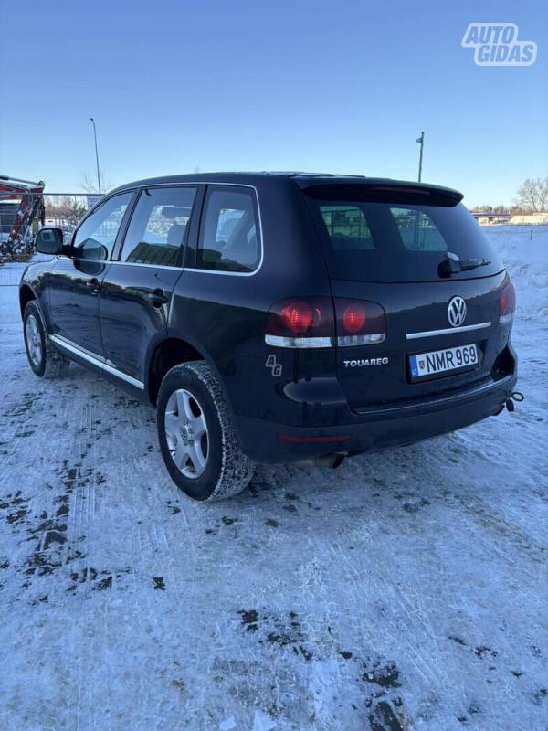 Melns Volkswagen Touareg 2007 Viļņa, ar dzinēja tilpumu 2.50 L un nobraukumu 263 tūkst. km par 3500 €, foto 5 vietnē AUTOMOTO.COM.LV