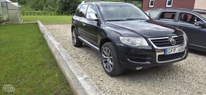 Black Volkswagen Touareg 2007 in Plunge, with an engine capacity of 3.00 L and mileage of 429 thousand km for 5000 €, photo 4 on AUTOMOTO.COM.LV