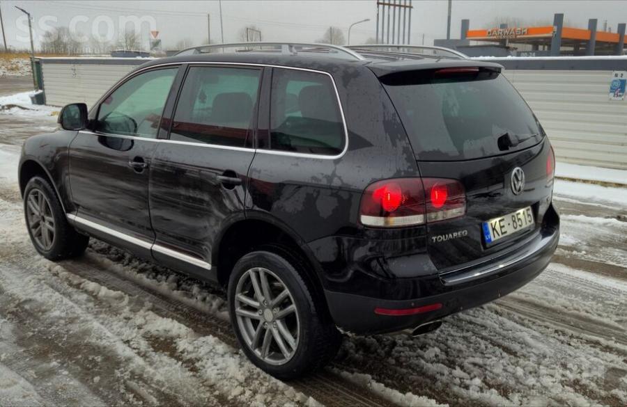 Melns Volkswagen Touareg 2007 Jēkabpils, ar dzinēja tilpumu 3.00 L un nobraukumu 310 tūkst. km par 3890 €, foto 5 vietnē AUTOMOTO.COM.LV