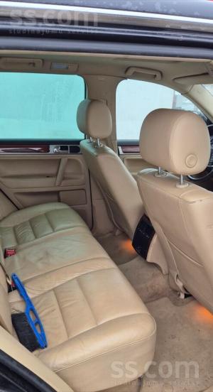 Melns Volkswagen Touareg 2007 Jēkabpils, ar dzinēja tilpumu 3.00 L un nobraukumu 310 tūkst. km par 3890 €, foto 9 vietnē AUTOMOTO.COM.LV