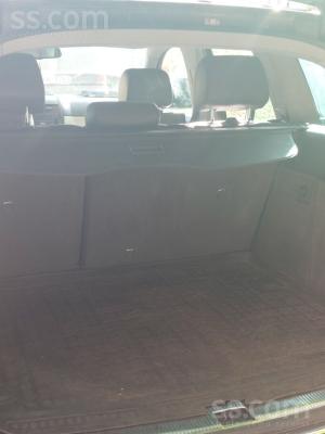 Black Volkswagen Touareg 2007 in Riga, with an engine capacity of 3.00 L and mileage of 309 thousand km for 5400 €, photo 7 on AUTOMOTO.COM.LV