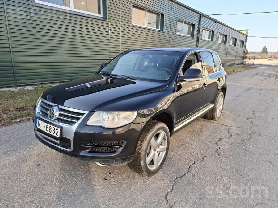 Melns Volkswagen Touareg 2007 Rīga, ar dzinēja tilpumu 3.00 L un nobraukumu 430 tūkst. km par 3850 €, foto 5 vietnē AUTOMOTO.COM.LV