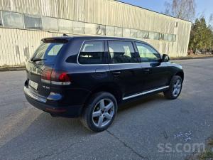 Melns Volkswagen Touareg 2007 Rīga, ar dzinēja tilpumu 3.00 L un nobraukumu 430 tūkst. km par 3850 €, foto 8 vietnē AUTOMOTO.COM.LV