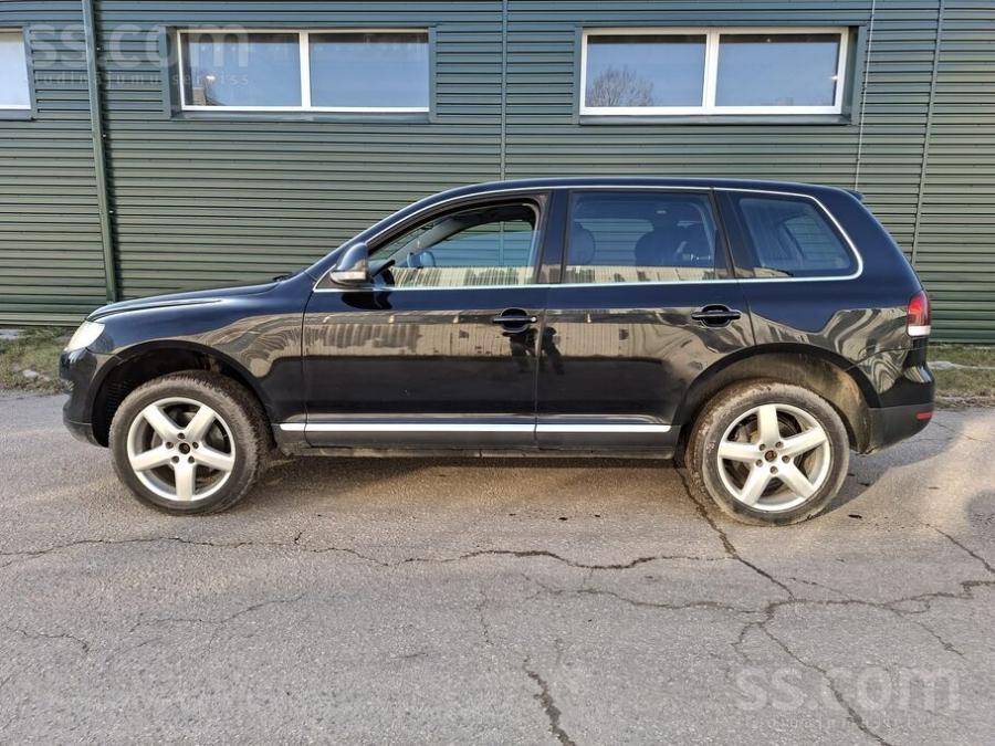 Melns Volkswagen Touareg 2007 Rīga, ar dzinēja tilpumu 3.00 L un nobraukumu 430 tūkst. km par 3850 €, foto 10 vietnē AUTOMOTO.COM.LV