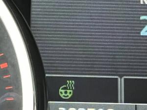 Black Volkswagen Touareg 2007 in Rezekne, with an engine capacity of 5.00 L and mileage of 398 thousand km for 3950 €, photo 18 on AUTOMOTO.COM.LV