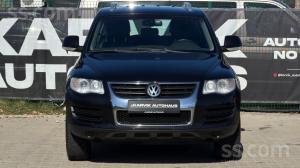 Melns Volkswagen Touareg 2007 Liepāja, ar dzinēja tilpumu 2.50 L un nobraukumu 369 tūkst. km par 3390 €, foto  vietnē AUTOMOTO.COM.LV